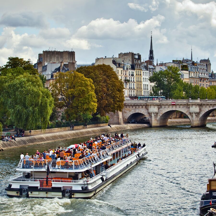 Comparatif Croisières Seine : Bateaux-Mouches vs Bateaux Parisiens - Choix et Conseils • Come to ...